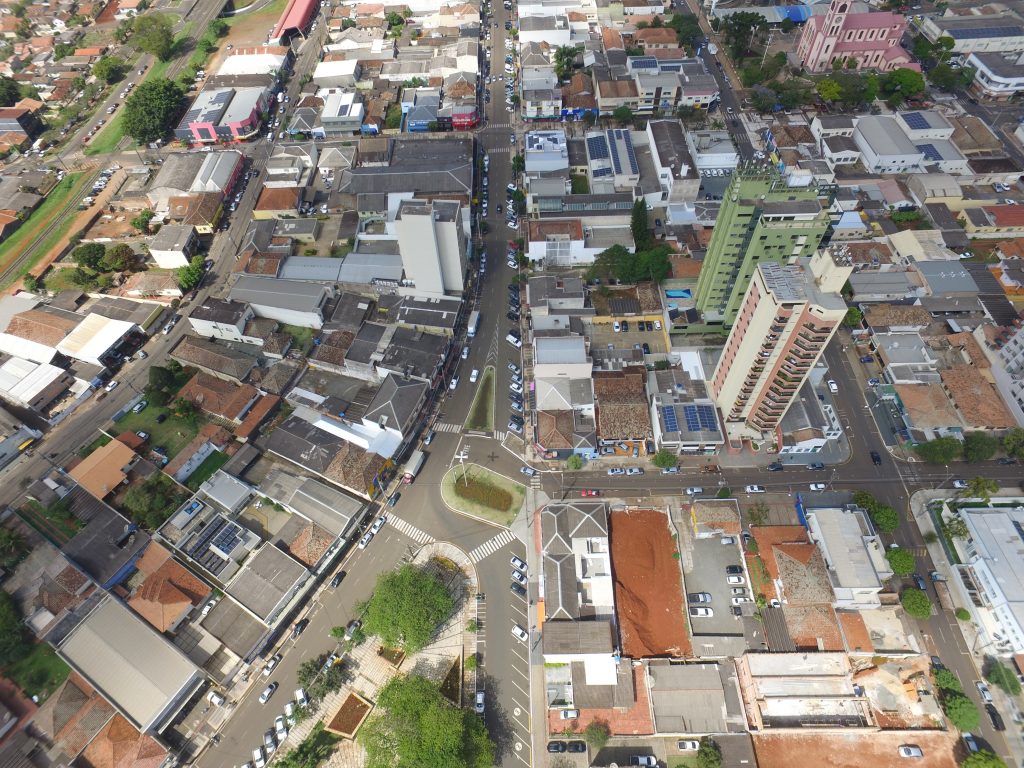 Cambé comemora 75 anos com realização de desfile e festa para crianças