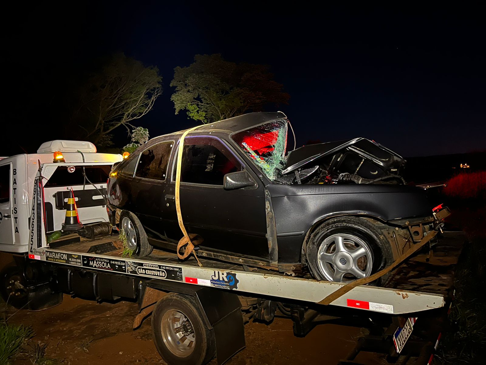 Três pessoas ficam feridas após forte acidente de trânsito na PR-180 em Cascavel