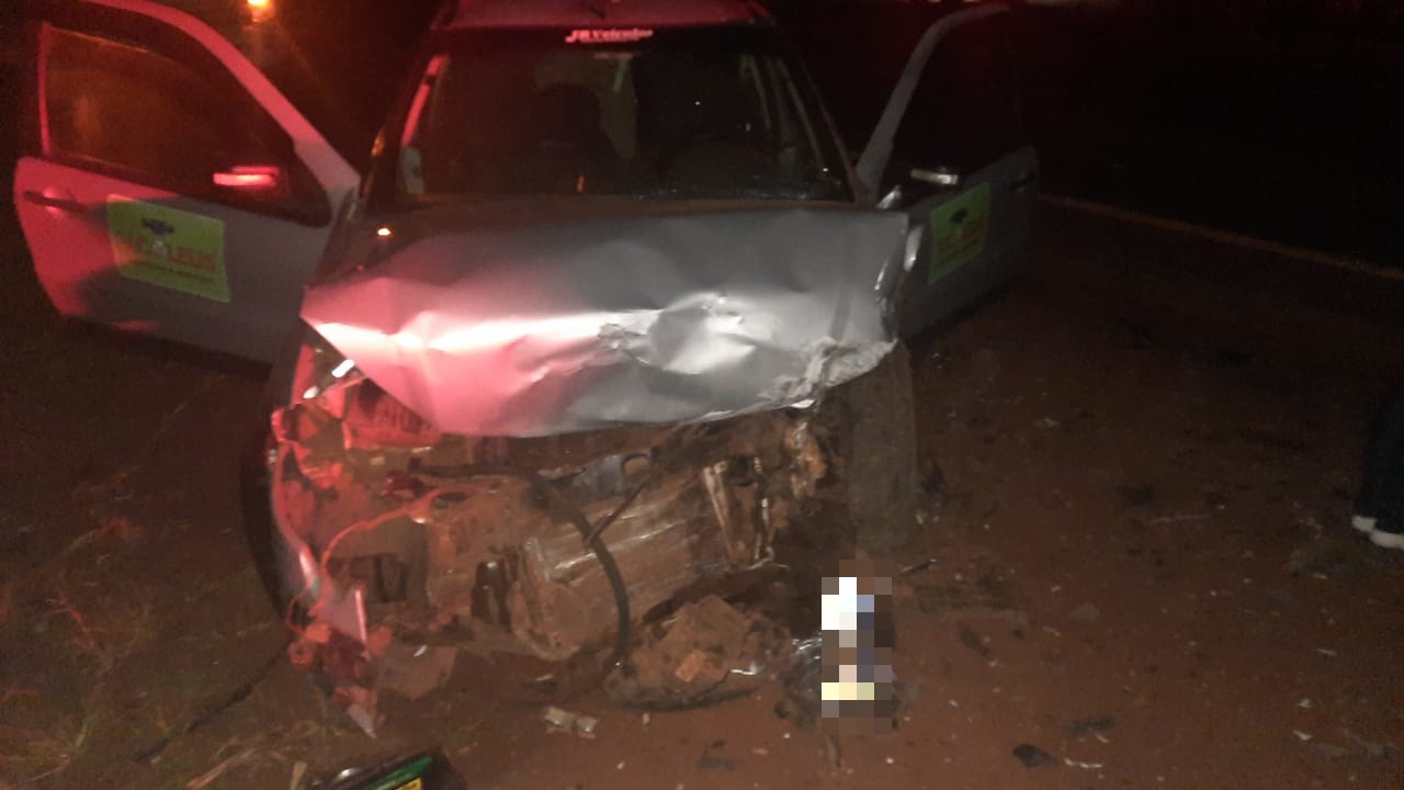 Três pessoas ficam feridas em forte acidente na PR-180 em Nova Aurora