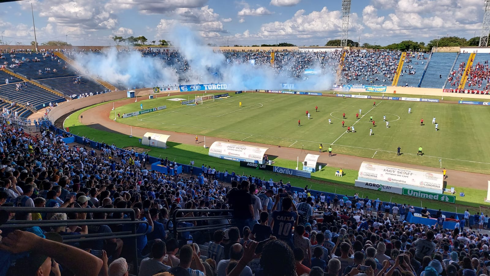 Londrina EC vence o Athletico pelas quartas de final no Estádio do Café