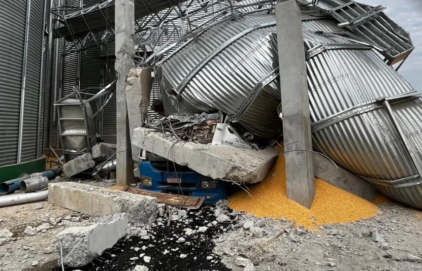 Explosão em Silo de Grãos em Tomazina deixa caminhoneiro soterrado