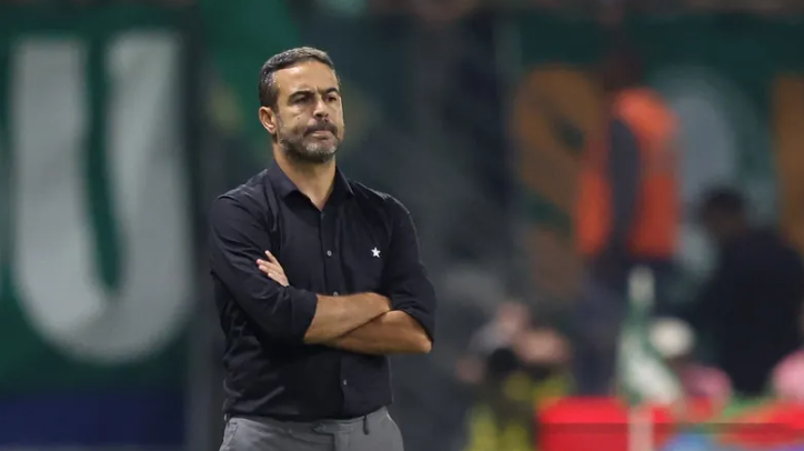 Artur Jorge manda recado a jogadores do Atlético: "Não venham com ...