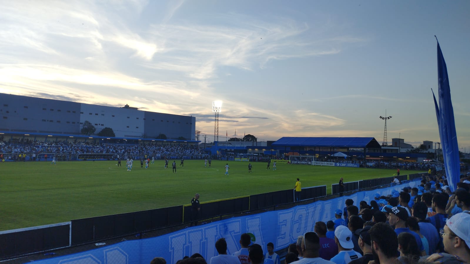 Londrina Esporte Clube empata com o Maringá FC no Estádio VGD