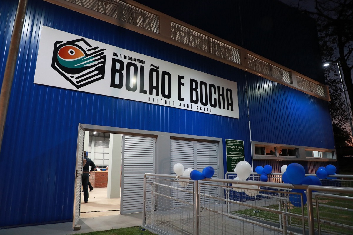Centro de bolão e bocha é inaugurado em Cascavel