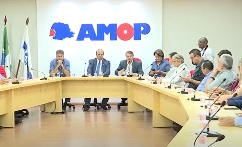 Ministro do TCU profere paletra para gestores municipais na sede da AMOP