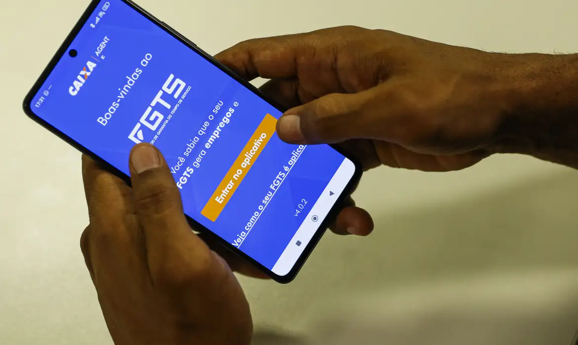 Caixa agora permite que trabalhadores saquem o FGTS com a biometria