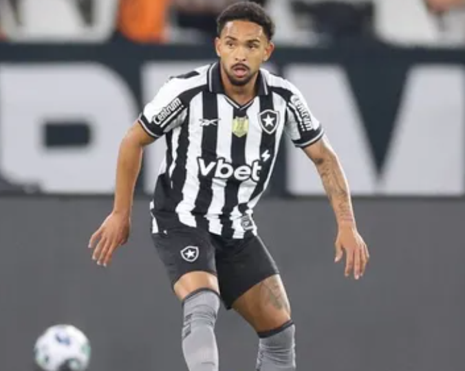 Vitinho, do Botafogo, é convocado por Ancelotti para jogos da Seleção ...
