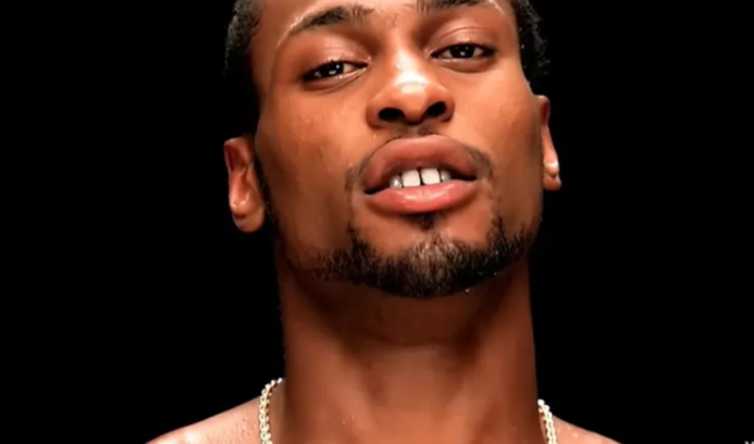 D'Angelo, vencedor do Grammy e ícone do R&B, morre aos 51 anos