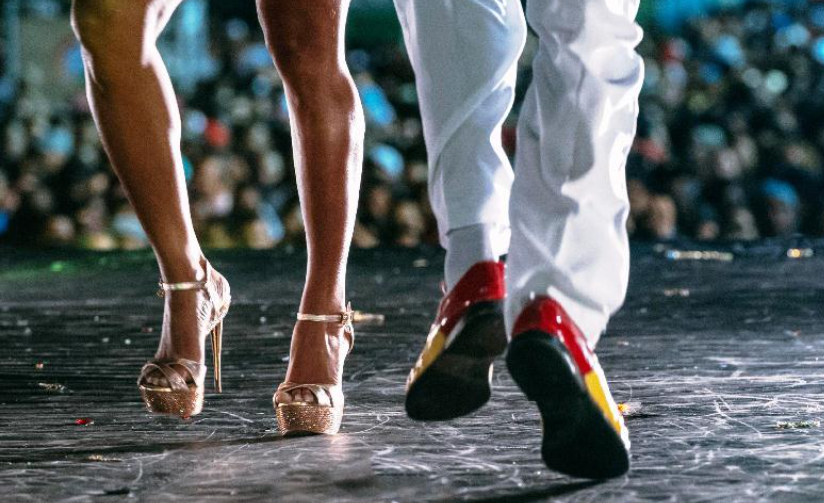 Projeto abre inscrições para turmas de samba de gafieira na zona norte